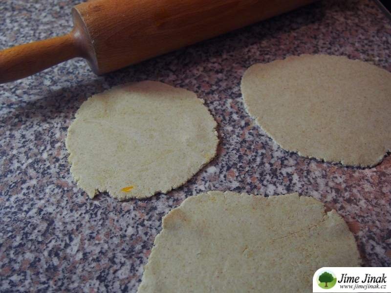 Bezlepkové indické Čapátí placky | Jíme Jinak