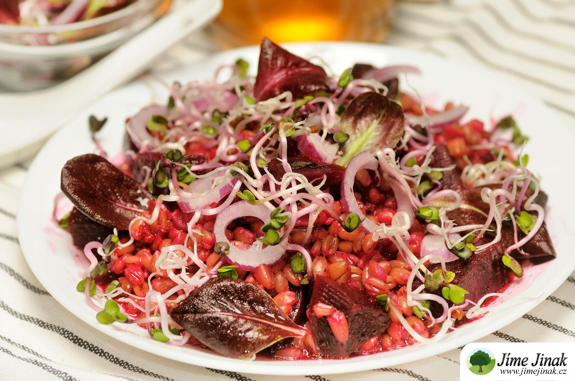 Sladkokyselá červená řepa se špaldou | Jíme Jinak